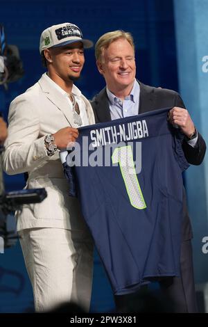 Seattle Seahawks wide receiver Jaxon Smith-Njigba (11) makes a catch as ...