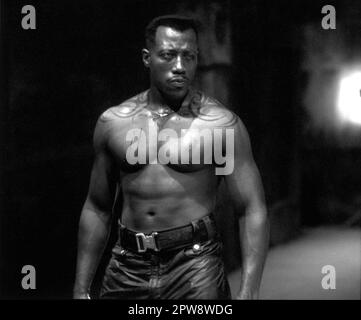 WESLEY SNIPES in BLADE 1998 director STEPHEN NORRINGTON writer David S ...