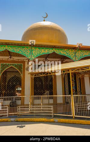 Manila Golden Mosque at the Triskelion Islamic Community, Manila, The ...