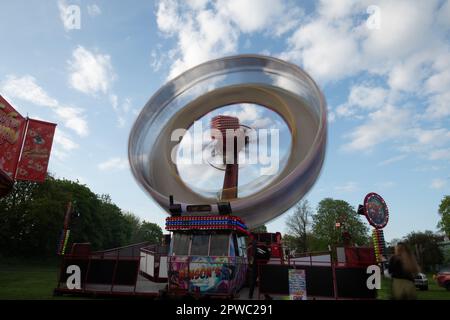 May Bank Holiday with Hatwell's Funfair on the Kinecroft, Wallingford ...