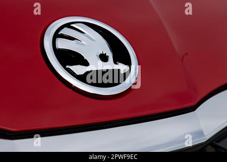 Skoda bonnet badge Stock Photo - Alamy