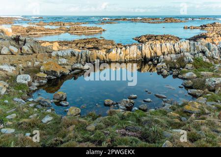 Photograph of the rugged Cataraqui Shipwreck Memorial Coastline on King ...
