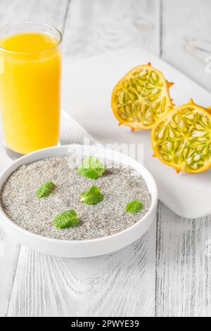 Bowl of chia seed pudding with kiwano fruit Stock Photo - Alamy