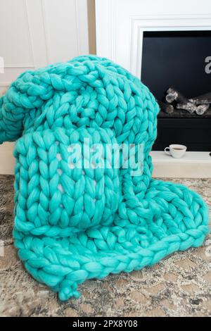 Merino wool handmade knitted large blanket, super chunky yarn, trendy ...