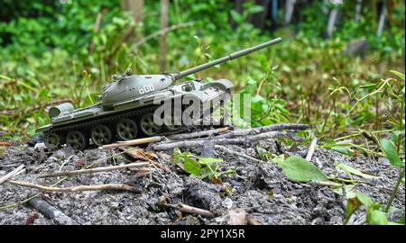 Obsolete Russian T62 scale model tank Stock Photo - Alamy