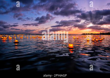Floating Lantern Memorial ceremony in Hawaii Stock Photo - Alamy