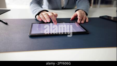 Digital Electronic Bill And Accountant E Invoice Stock Photo - Alamy