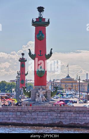 Rostra Columns, Vasily Island, St. Petersburg, Russia Stock Photo - Alamy