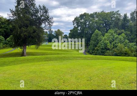 Ancient Native American prehistoric earthworks burial mounds in Mound ...