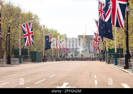 Preparations for the Coronation Parade in The Mall near Buckingham ...