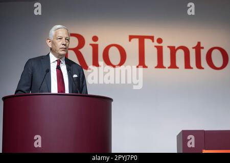 Rio Tinto Chair Dominic Barton speaks during a Rio Tinto press ...