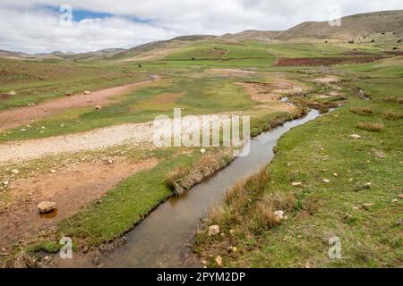 rio Ifrane, parque nacional Ifran, Atlas Medio, Marruecos, Africa Stock ...