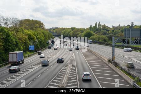 Traffic on the M3 at the Thorpe interchange. The M3 and M25 smart ...