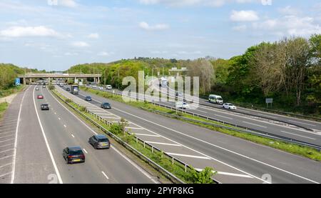 Traffic on the M25 at the Thorpe interchange. The M3 and M25 smart ...