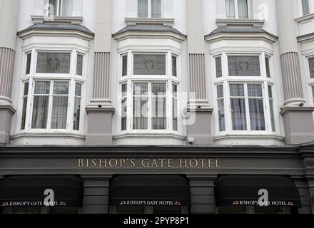 Bishops Gate Hotel in Derry Stock Photo - Alamy