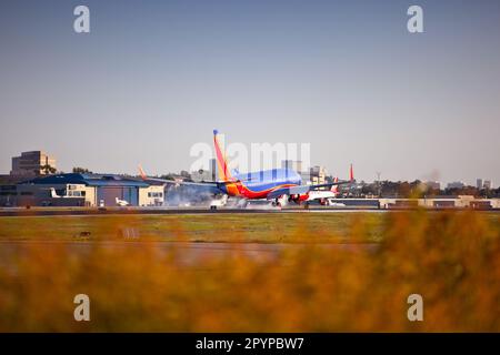 John Wayne Airport: Southwest Airlines Boeing 737-900 with registration ...