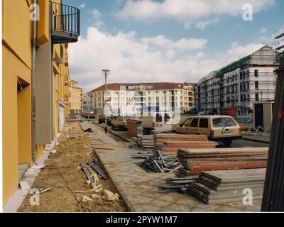 The newly built Kirchsteigfeld residential district in Potsdam-Drewitz ...