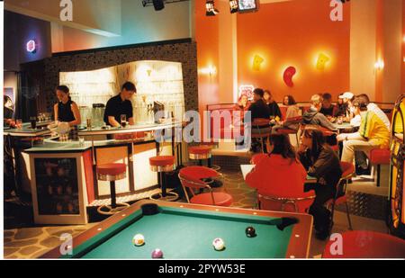 """Daniel's Bar"" - filming in the original settings for the RTL series ...