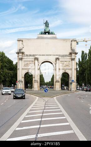 MUNICH, GERMANY - AUGUST 25: The Siegestor (Victory Gate) in Munich ...