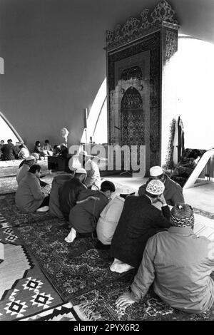The islamic center in Munich Freimann opened 1973 and is domicile of ...