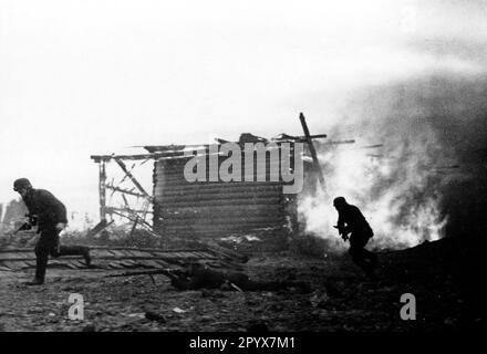 German soldiers during the fighting around Vyazma and Briansk. On the ...