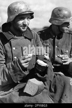 German soldiers eating during World War I, Verdun, France Stock Photo ...