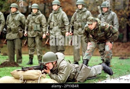 Recording date: 28.04.1997 Recruit training with the German Armed ...