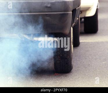 Symbolic image, emission of exhaust fumes from the chimney of an ...