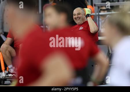 Welsh opera singer, Wynne Evans, (of Go Compare fame), visiting the ...