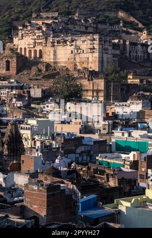 Garh Palace and the roof tops of Bundi, Rajasthan, India Stock Photo ...