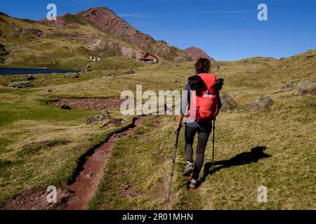 approach to the Arlet peak, camille path, pyrenees national park ...