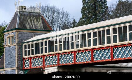 Torquay Railway Station, Torquay, Cornwall, England, UK - information ...