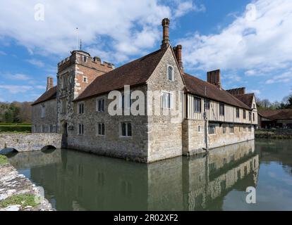 Ightham Mote medieval moated manor house, Mote Road, Ivy Hatch ...
