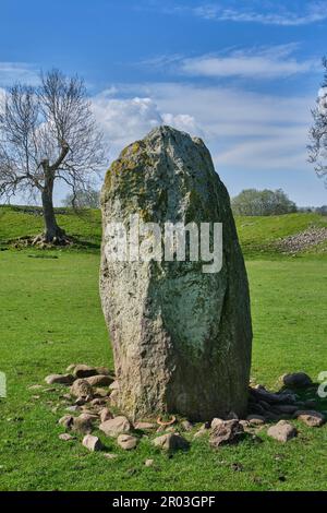 Standing Stone at Mayburgh Henge, Penrith, Cumbria Stock Photo - Alamy