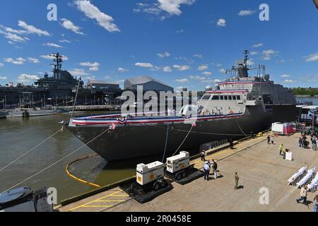 Photo by: NDZ/STAR MAX/IPx 2023 5/6/23 Johnny Bench attends the USS ...