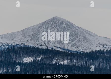 Incredible mountain scenery in Yukon Territory during winter time with ...
