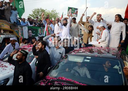 March 31, 2023, Peshawar, Pakistan: Card registration of transgenders ...
