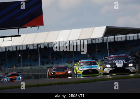 07 HOWARD Andrew, GUNN Ross, Beechdean Motorsport Ltd, Aston Martin ...