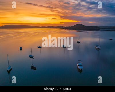 Sunrise over Brisbane Water at Couche Park, Koolewong on the Central ...