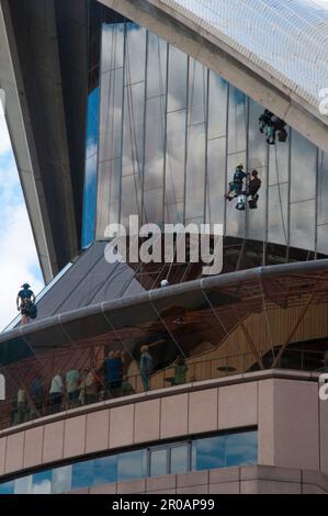 Window cleaners at work on the Sydney Opera House, Circular Quay ...