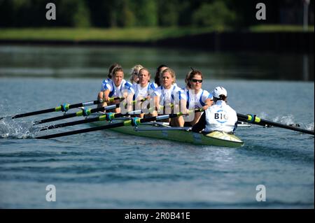 Der Deutsche Frauenachter mit: Elke Hipler ( Schlagfrau), Nina Wengert ...