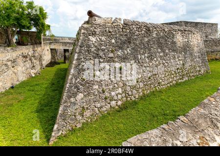 Spanish colonial fortification, Fort de San Felipe, Bacalar, Quintana ...