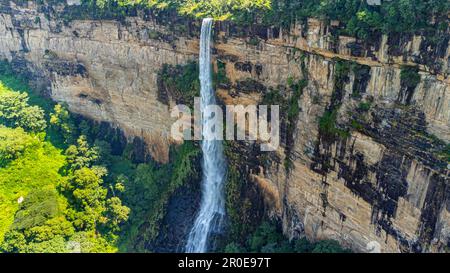 Ditinn waterfall, Fouta Djallon, Guinea Conakry Stock Photo - Alamy