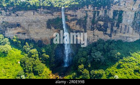 Ditinn waterfall, Fouta Djallon, Guinea Conakry Stock Photo - Alamy