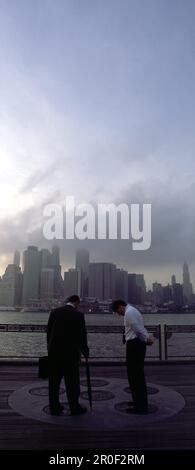 New York City Blick von The Edge auf die Skyline bei Nacht *** New York ...
