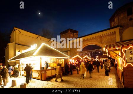 Christmas market at Sendling Gate, Munich, Bavaria, Germany Stock Photo ...