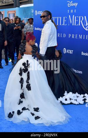 Offset, center, and daughters Kulture Kiari Cephus, left, and Kalea ...