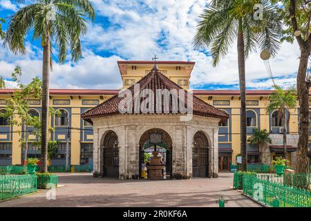Plaza Sugbo In Cebu City Stock Photo - Alamy