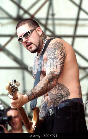 Milan Italy 1995-06-09 : Evan Seinfeld bassist of Biohazard during live ...