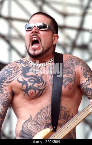Milan Italy 1995-06-09 : Billy Graziadei guitarist and singer of ...
